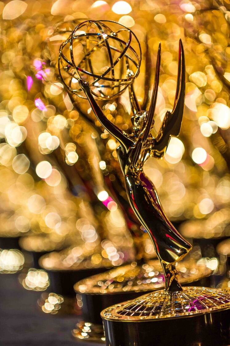 See a List of All the Winners at the 2015 Emmys! – Closer Weekly